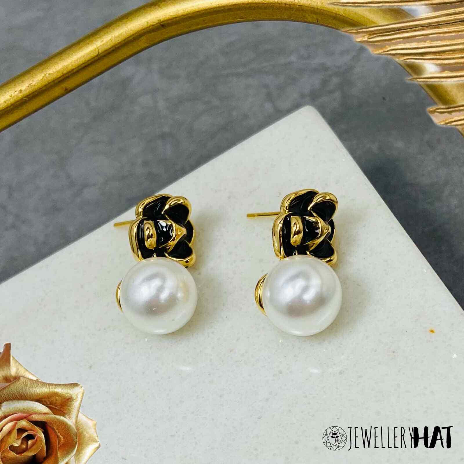Gold Ear Tops Design – Jewellery Hat